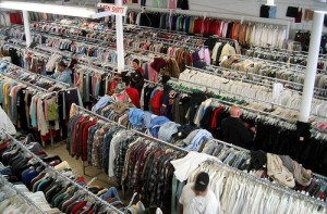 Thrift Shopping Dictionary: Thrifting Jargon 101