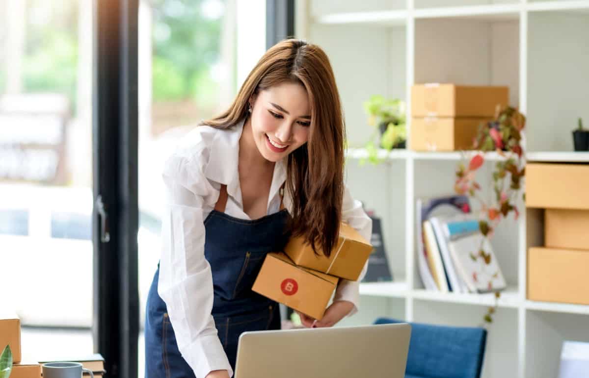 Your 2024 Guide: How to Start a Thrift Resell Side Hustle - Sammy D ...